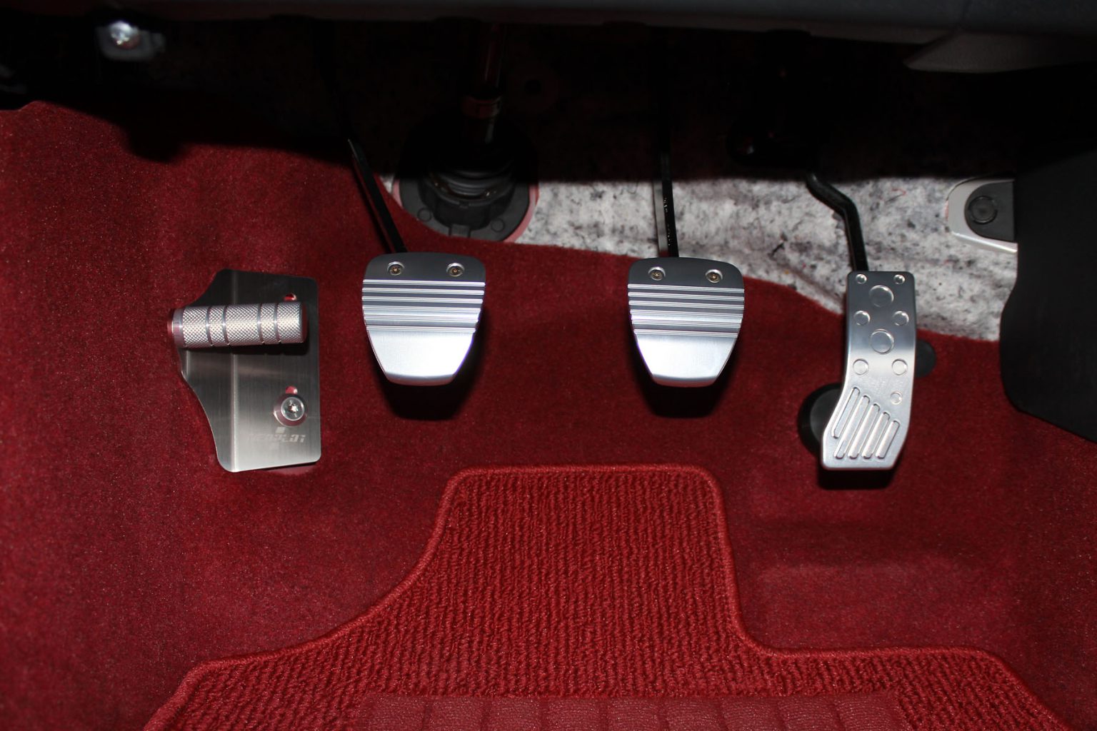 【新製品のご案内】NEOPLOTフットレストバーNEO&ペダルシリーズにGR86(ZN8)＆BRZ(ZD8)用を追加発売！ | 株式会社プロト(PLOT)